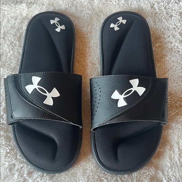 Under Armour | Shoes | Under Armour Cushioned Slides Mens Size 1 | Poshmark